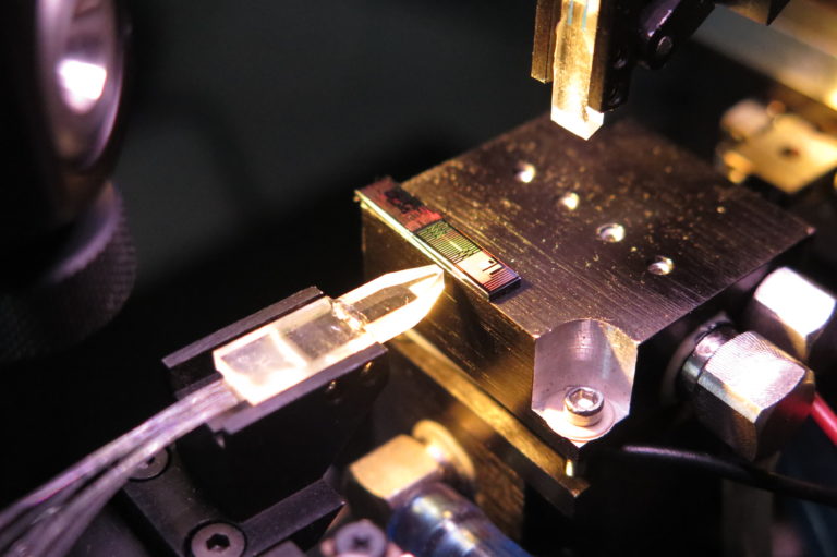 edge coupling_B – CMC Microsystems